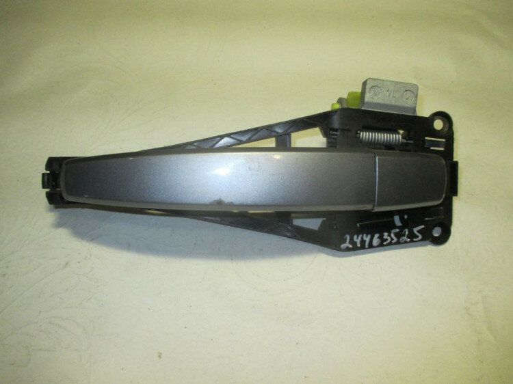 Ручка двери передней левая наружная 24463525 Опель Астра H Корса D Вектра B - Серебро