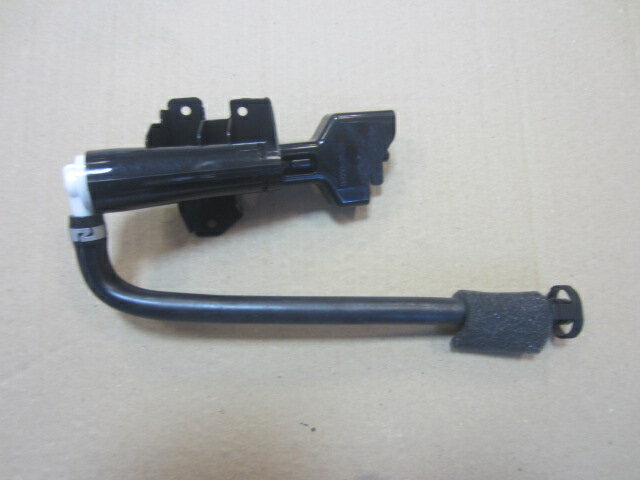 Форсунка омывателя фары левая совместим с Sequoia 2008-2019 85208-0C020