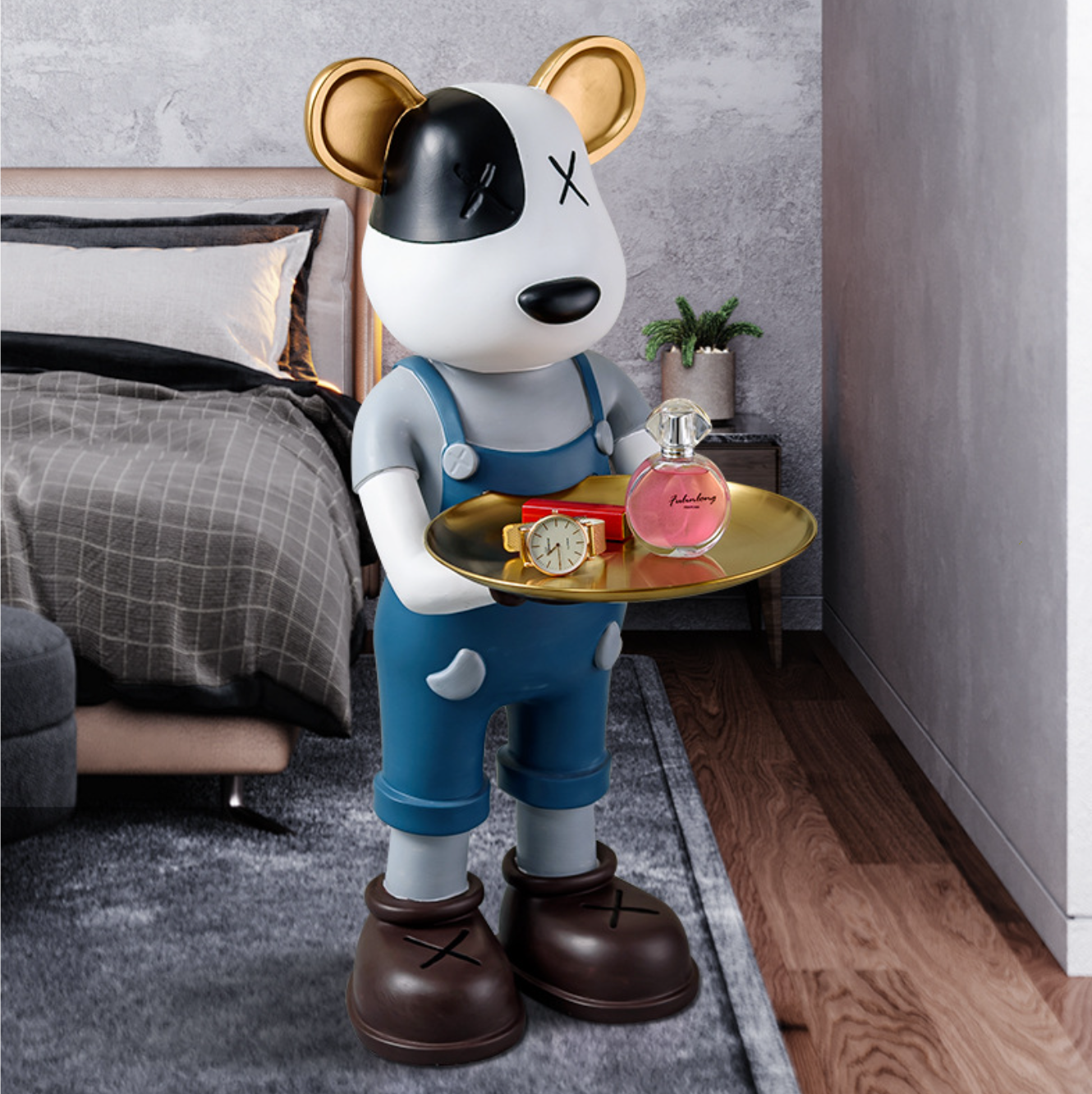 Статуэтка большая напольная в виде мишки с подносом для дома