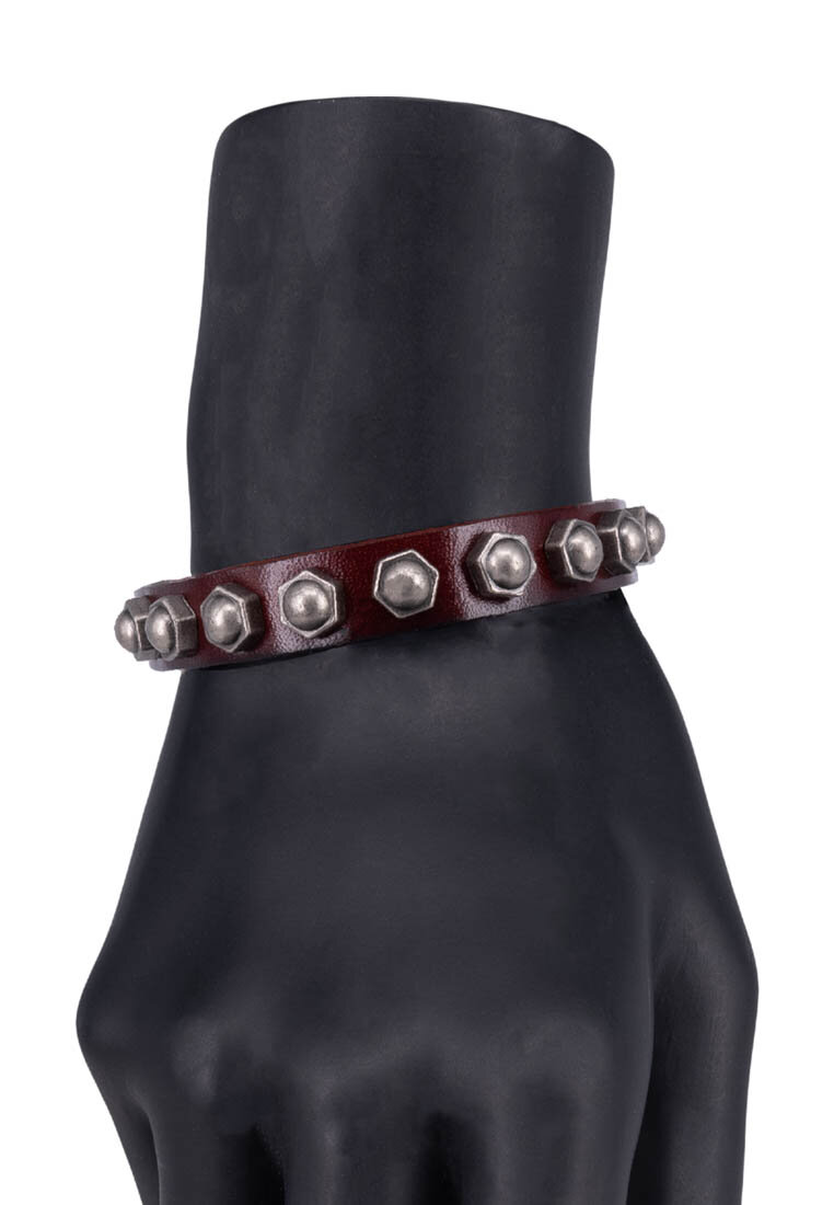 Плетеный браслет