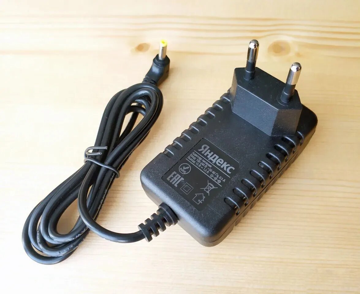 Зарядка для колонки Яндекс Станция Мини с Алисой: 15V 1.2A