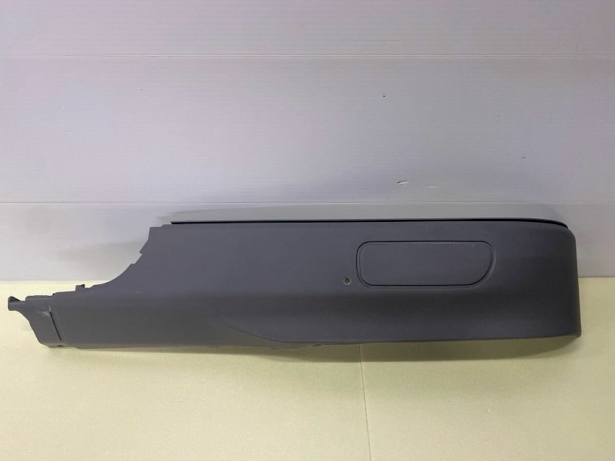 Спойлер левая часть без отверстия под п/т фару MERCEDES AXOR (мерседес)