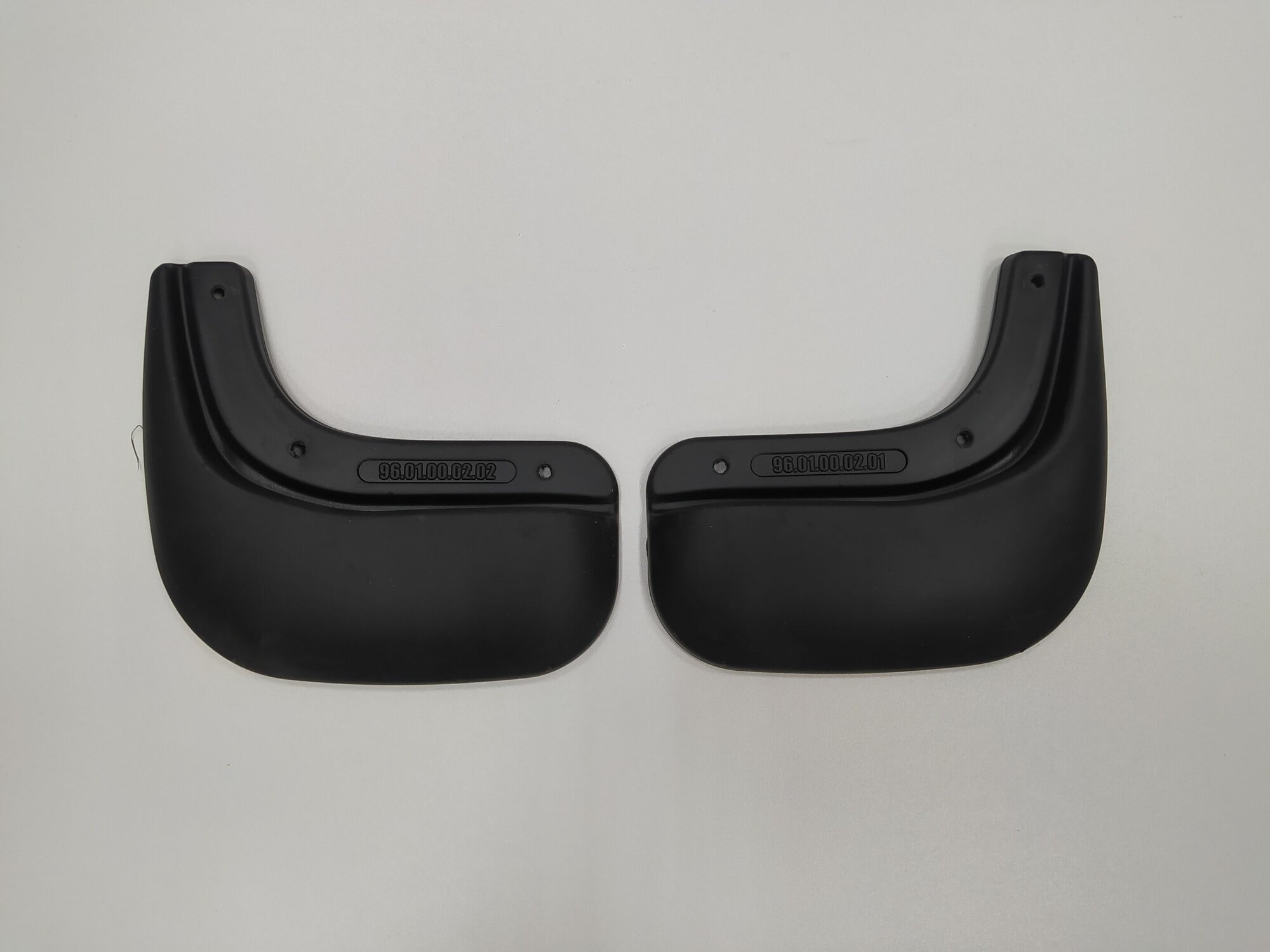 Брызговики задние Dongfeng S30 [1.6 16V 5MT седан] ORIG9601E10