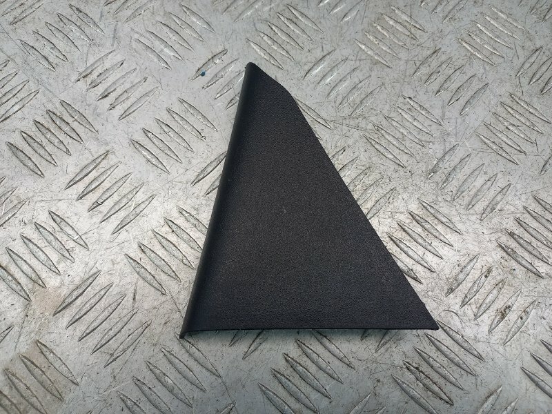 Б/У Уголок двери внутренний Kia Ceed 2 JD / Киа Сид 2 JD G4FG 1.6 129Л.С универсал 2013 задн. прав.