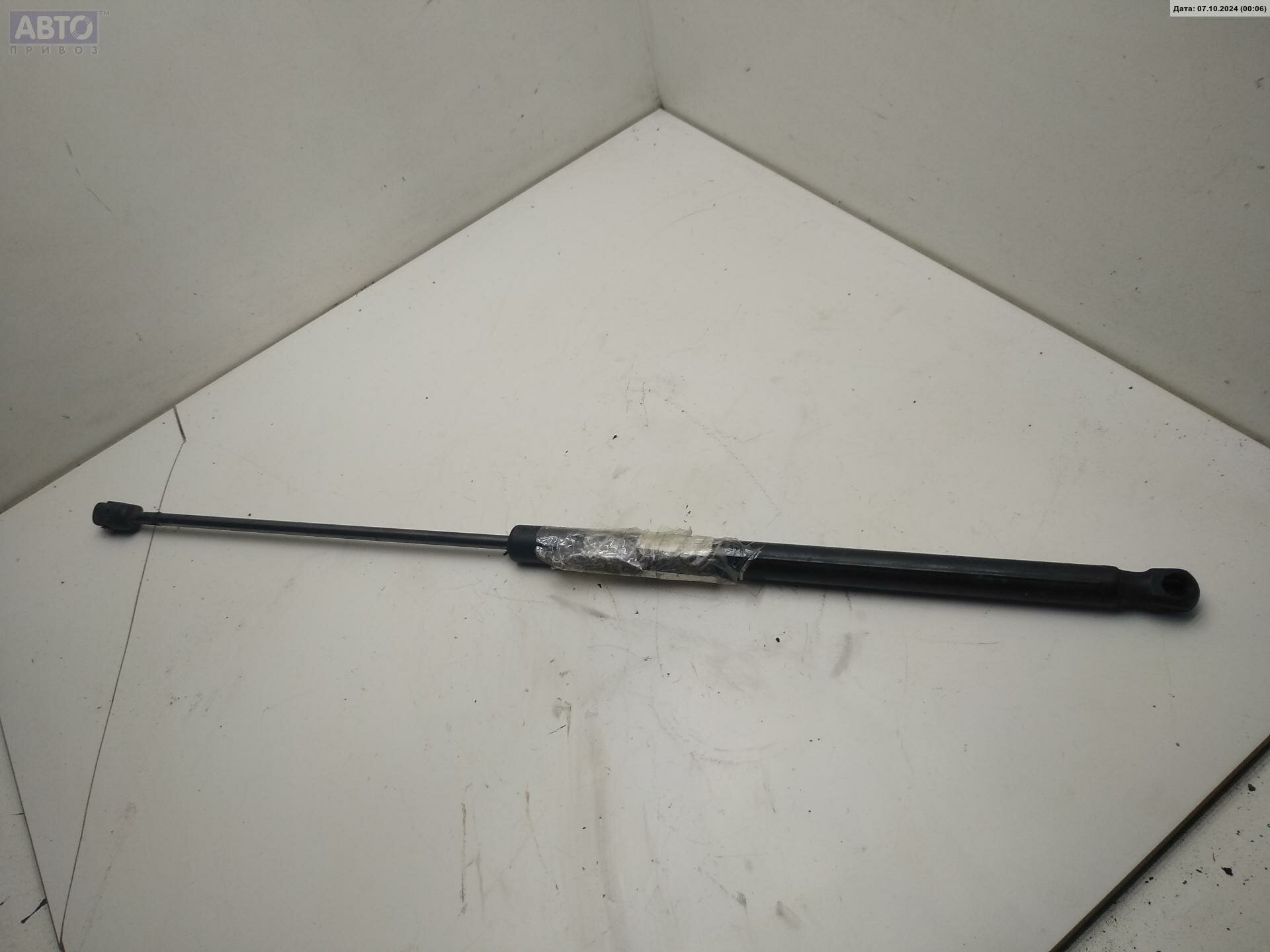 Амортизатор крышки (двери) багажника Ford Focus 3 (2011-2018)