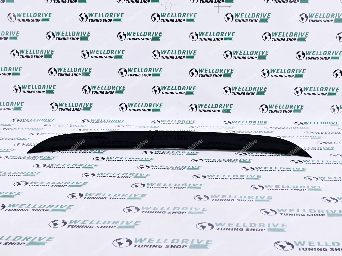 Козырек на заднее стекло Kia Stinger 1 CK 2017-2022 черный глянец