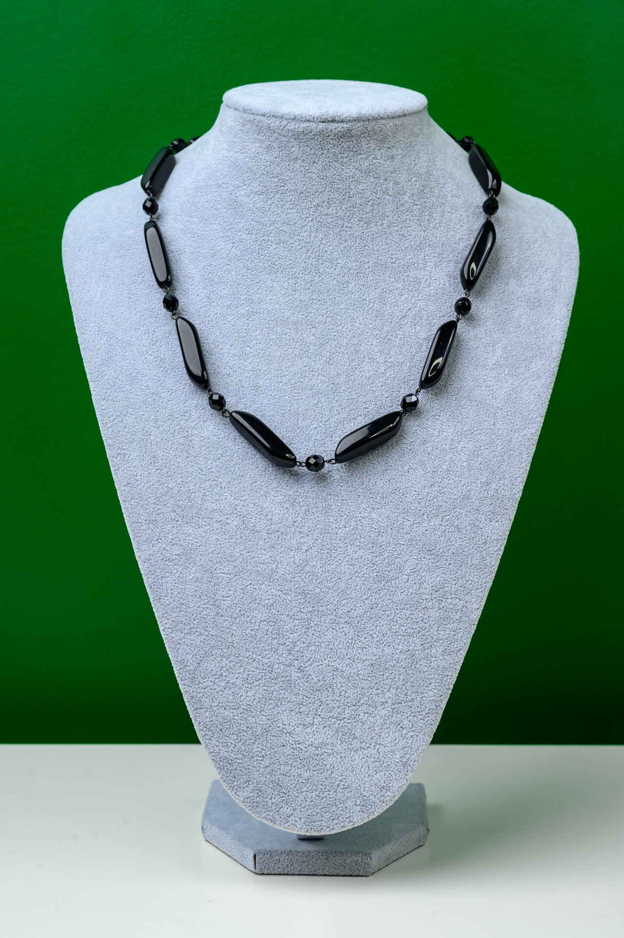 Бусы, стекло, хрусталь