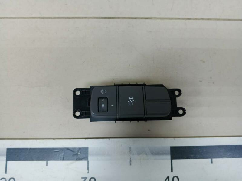 Блок кнопок Hyundai Elantra CN7 2020 кат.номер: 93710AA110YFR 93710AA110