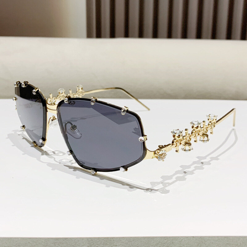 Солнцезащитные очки