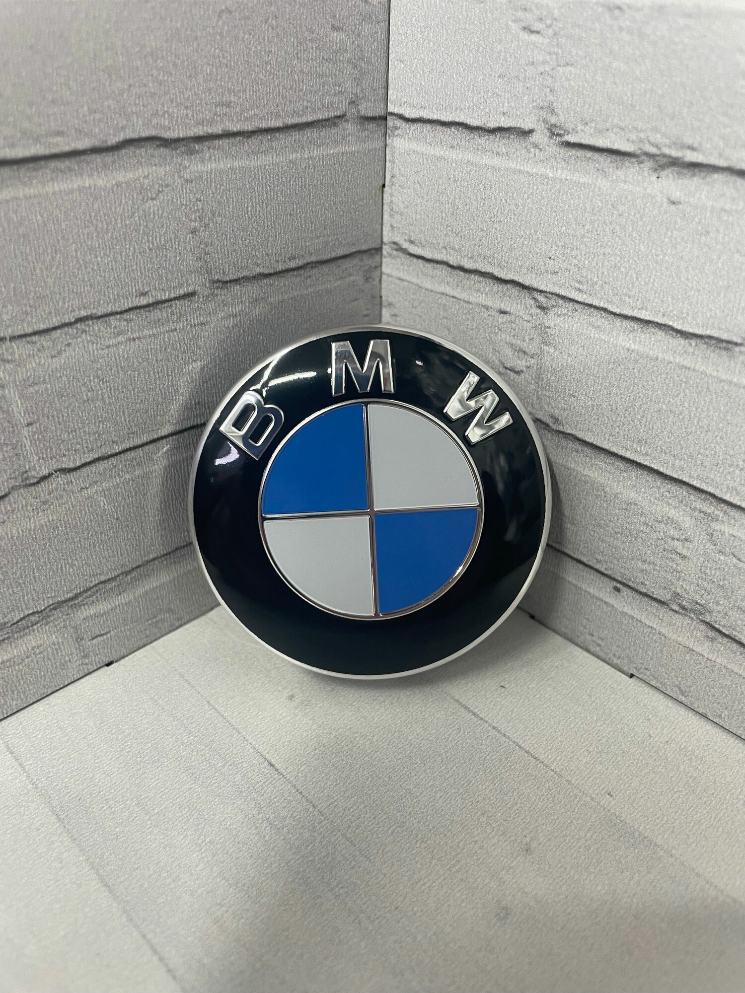 Колпачки заглушки на литые диски для BMW (БМВ)G SERIA цвет бело-голубой