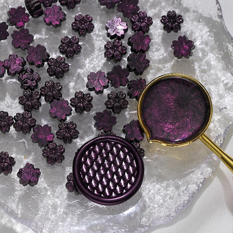 Гранулы сургуча темно-фиолетовые, 100 шт в упаковке для восковой печати, декора конвертов, приглашений и стильной подарочной упаковки