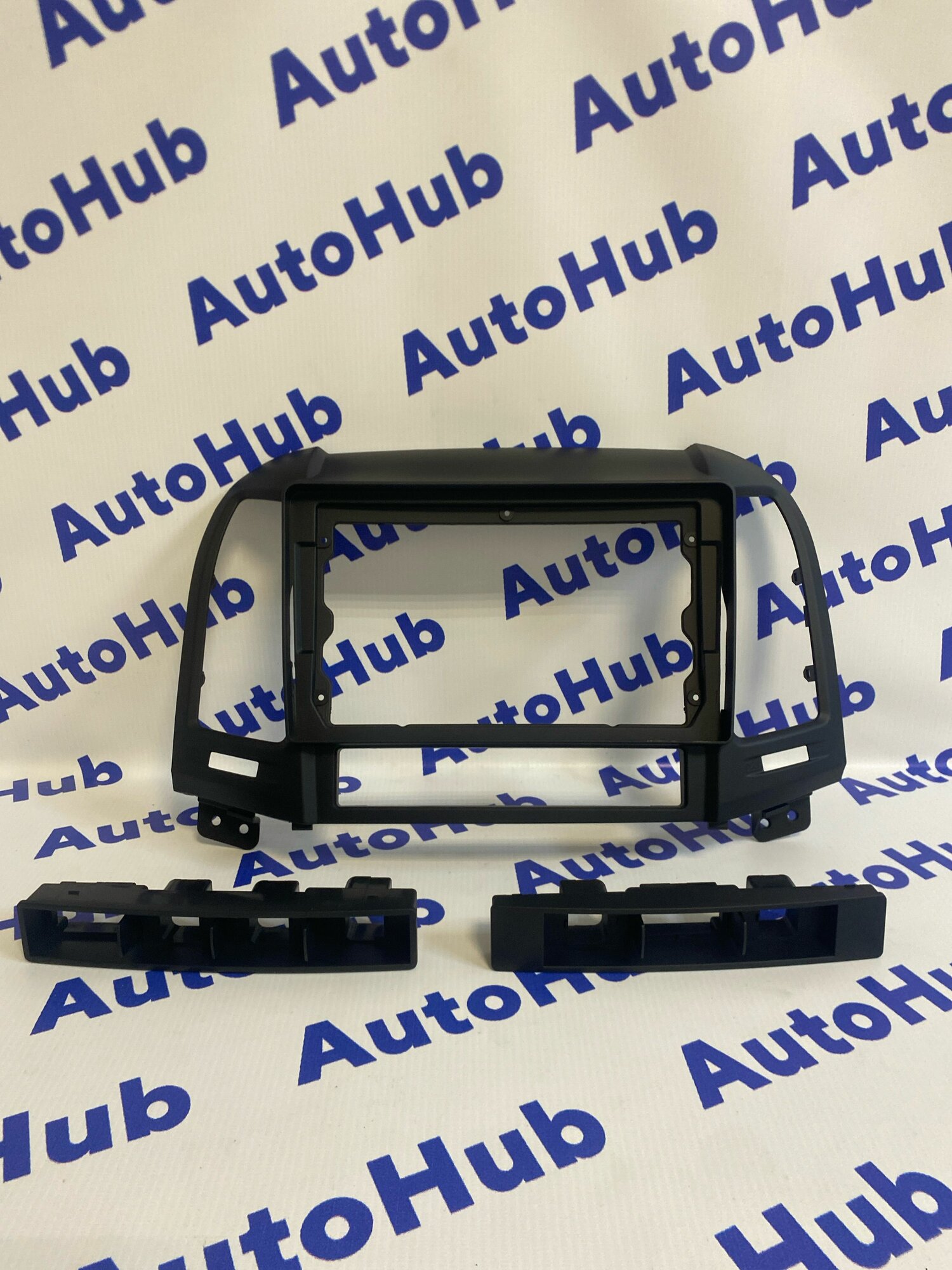 Переходная рамка для магнитолы Hyundai Santa Fe 2005-2012 (Цвет: черный, 9 дюймов)