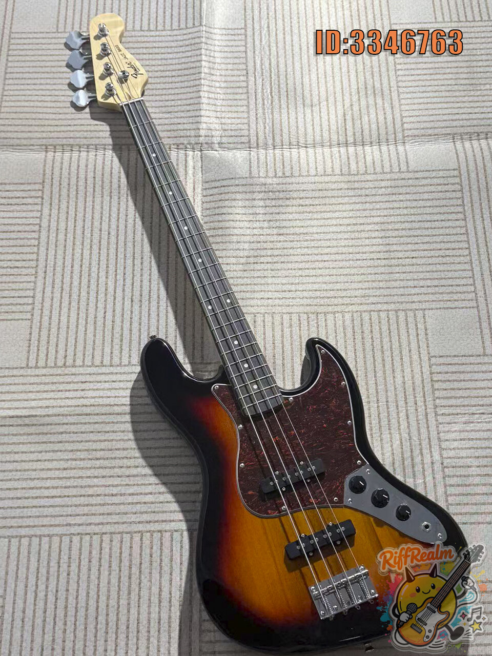 Бас-гитара Jazz Bass Sunburst & Wine