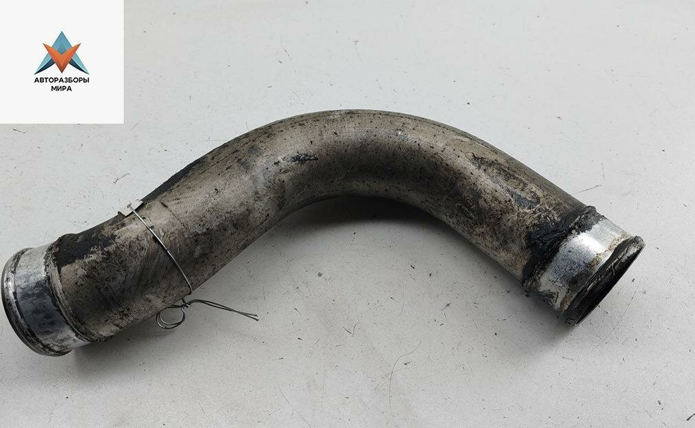 Патрубок интеркулера BMW 5 E39 рест. 2001