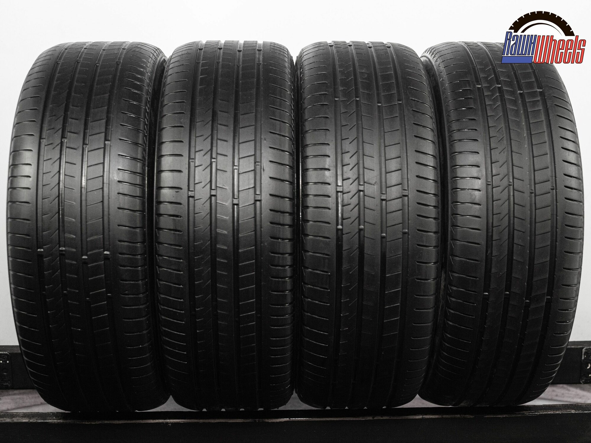 Bridgestone Alenza 001 235/55 R19 101W