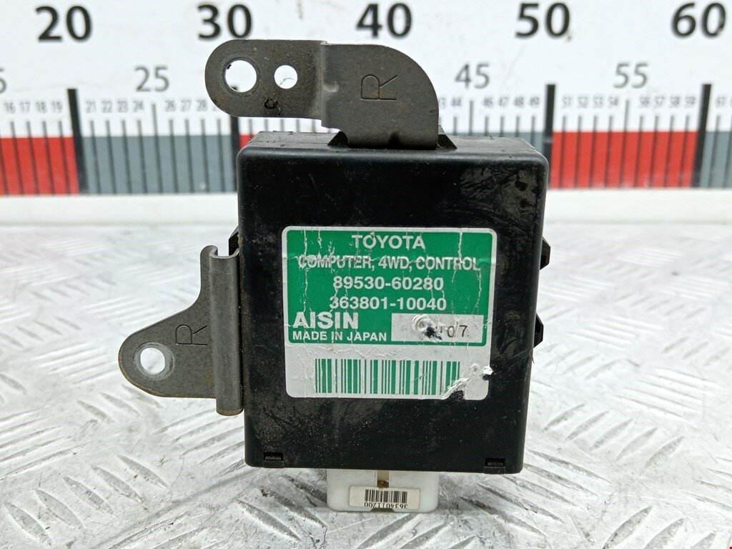 Блок управления раздаточной коробкой (полным приводом) Toyota Land Cruiser Prado 3 (J120) 8953060280 арт. 1962241