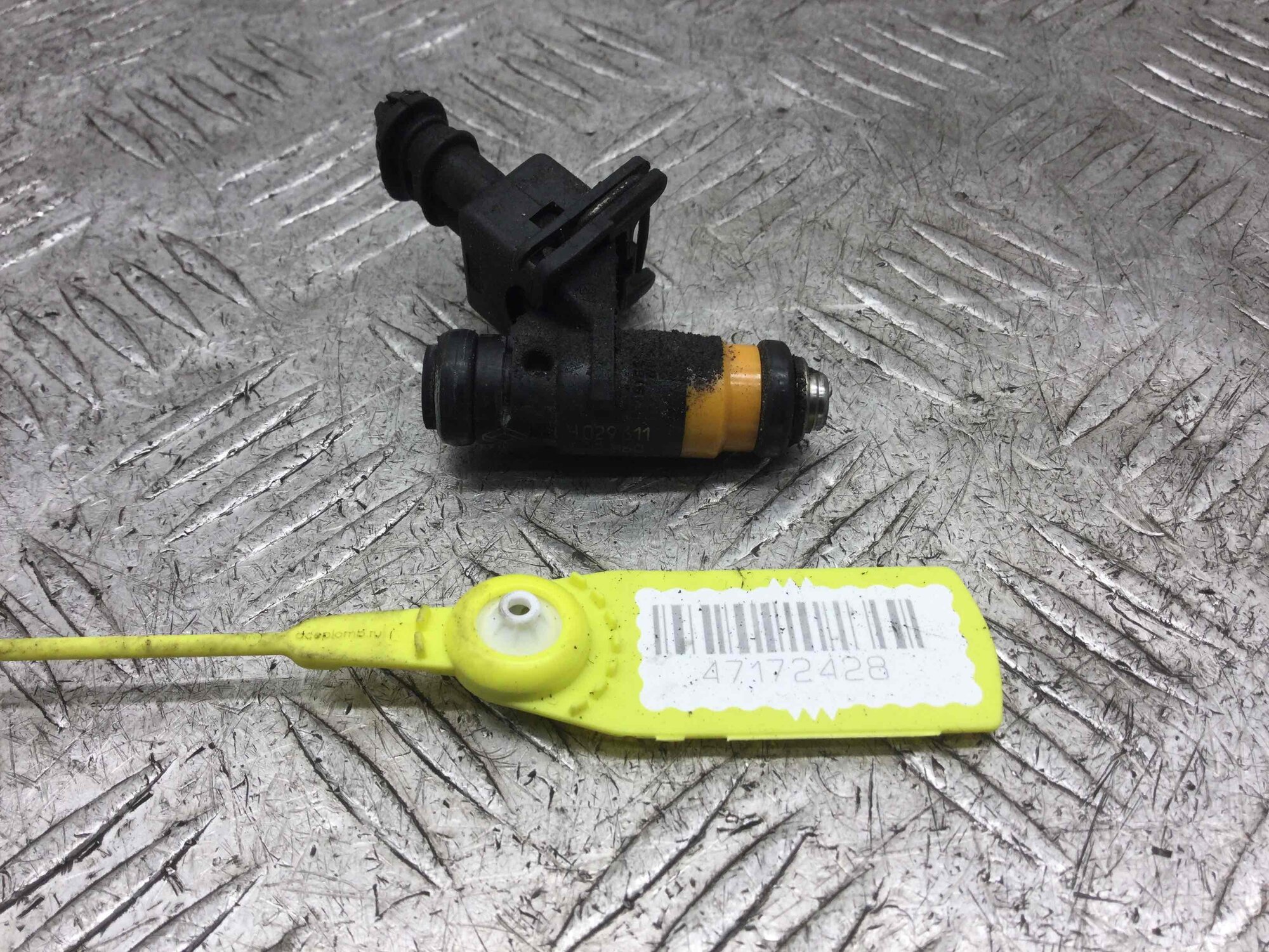 Б/У Форсунка Renault Megane 2 поколение [рестайлинг] (2006-2009) 2007 г.