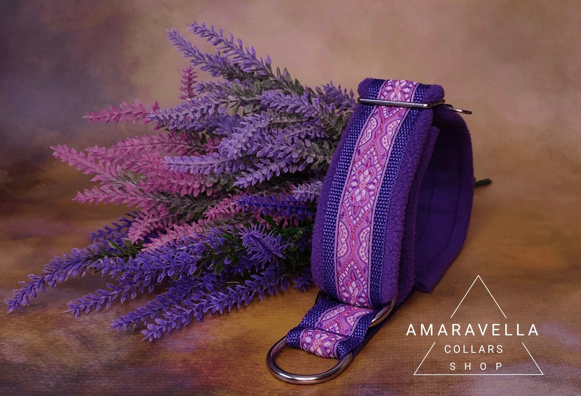 Фиолетовый широкий ошейник мартингейл для средних собак с восточным узором размер М