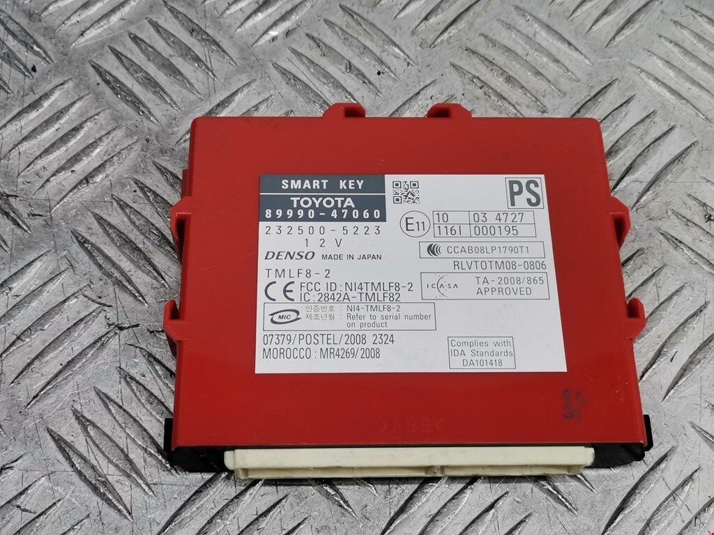 Блок управления бесключевым доступом Toyota Prius 3 (XW30) 8999047060 арт. 2111137