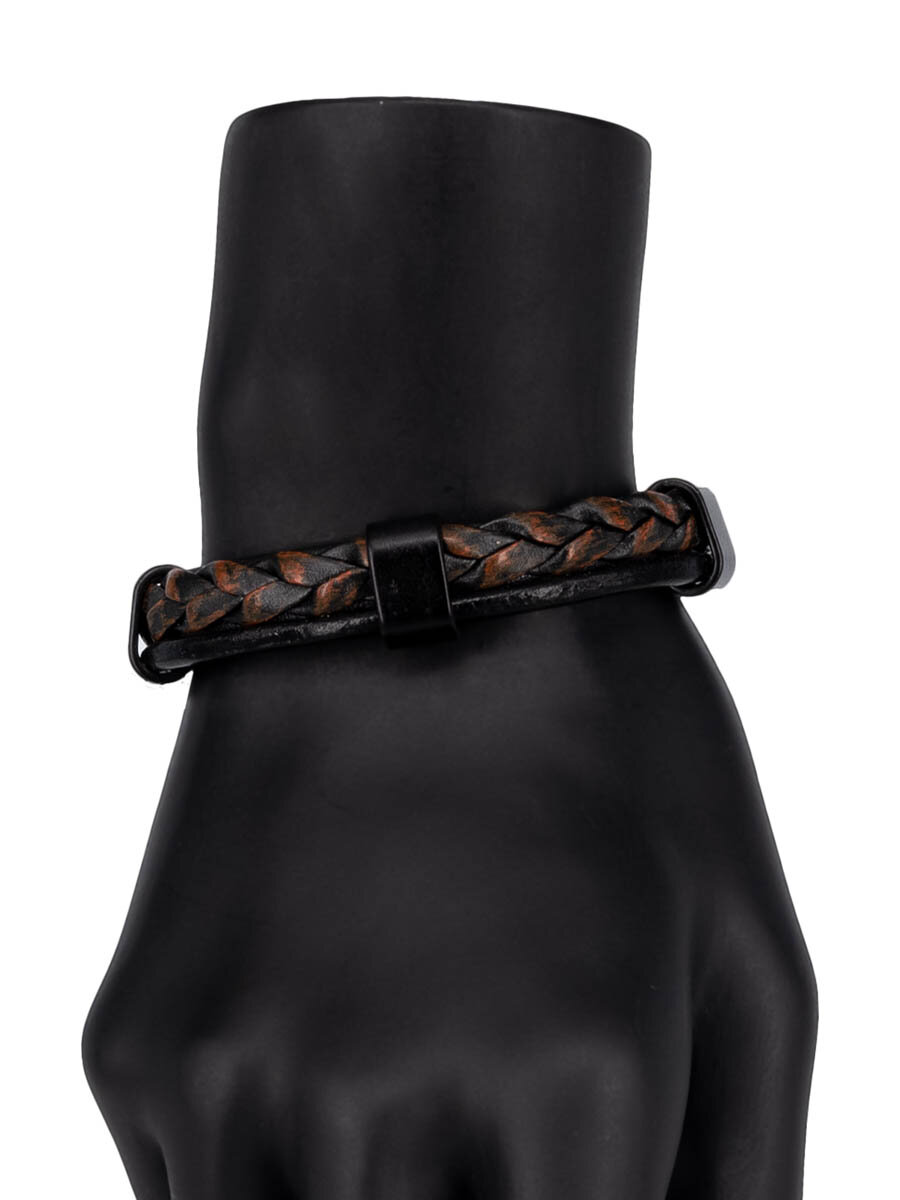 Плетеный браслет