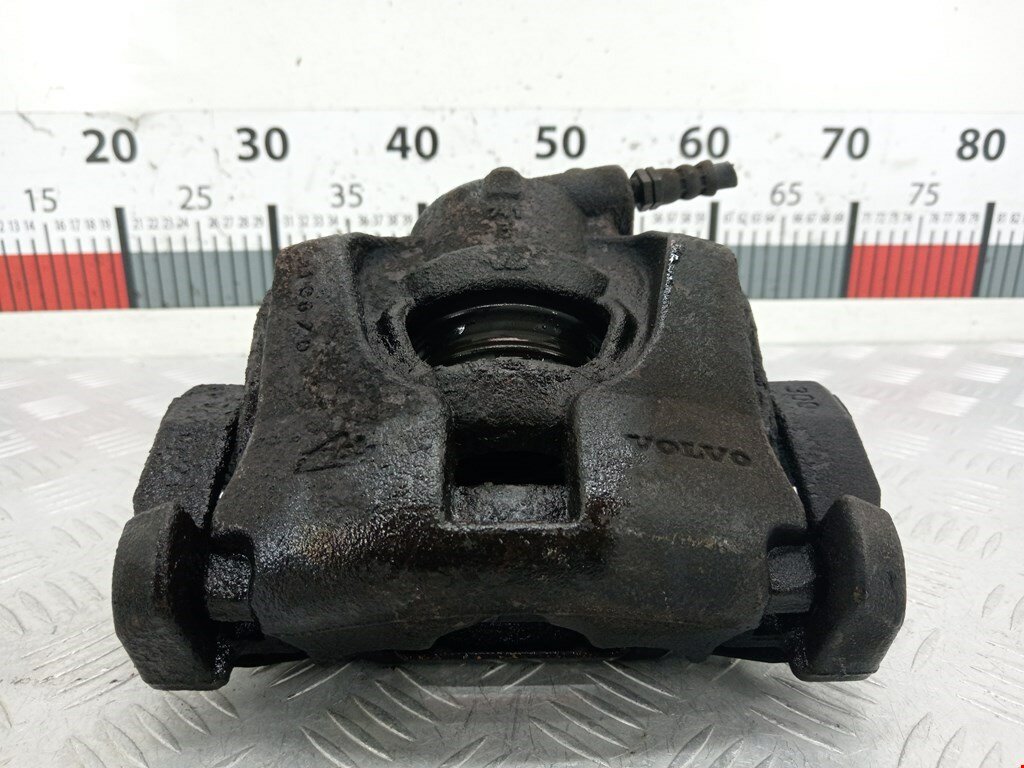 Суппорт передний левый Volvo V70 3 36000375 арт. 1858439