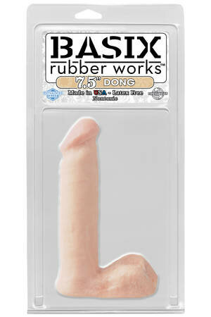 Фаллоимитатор телесный BASIX 7,5" с мошонкой