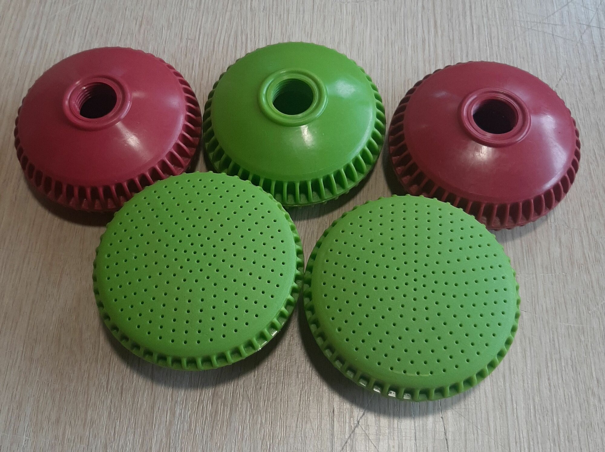 Рассеиватель для летнего душа насадка 5шт (пластик, цветной) (1/2") / Лейка для летнего душа/