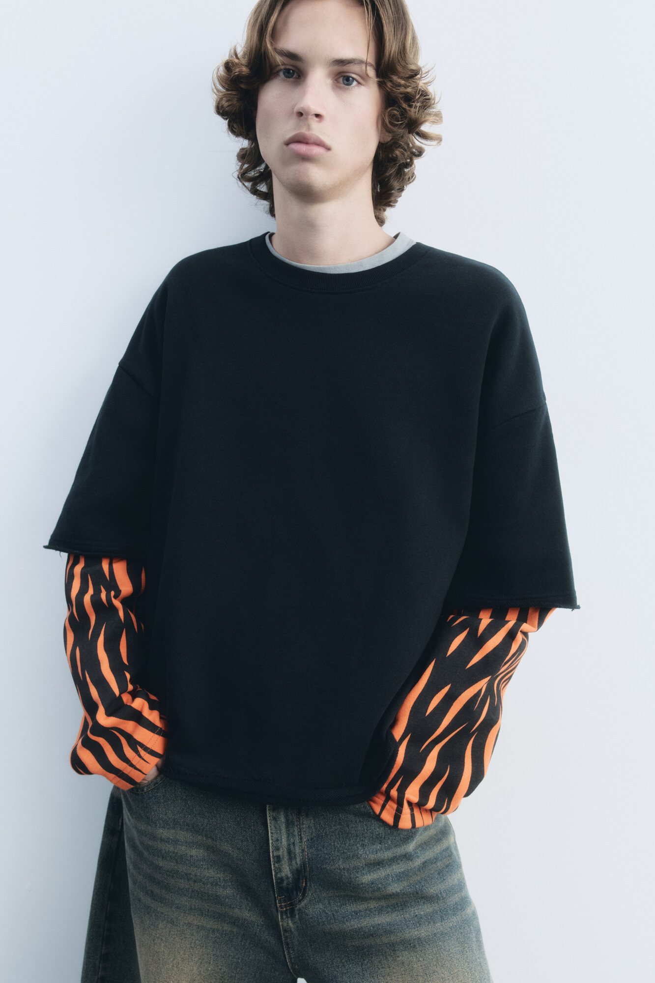 Свитшот Young