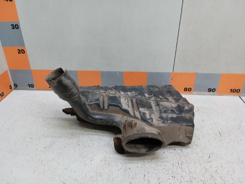 Б/У дефект на фото, Ситроен Гранд С4 Пикассо Резонатор воздушного фильтра Citroen C4 Picasso 2007 UD 259955 Peugeot-Citroen...