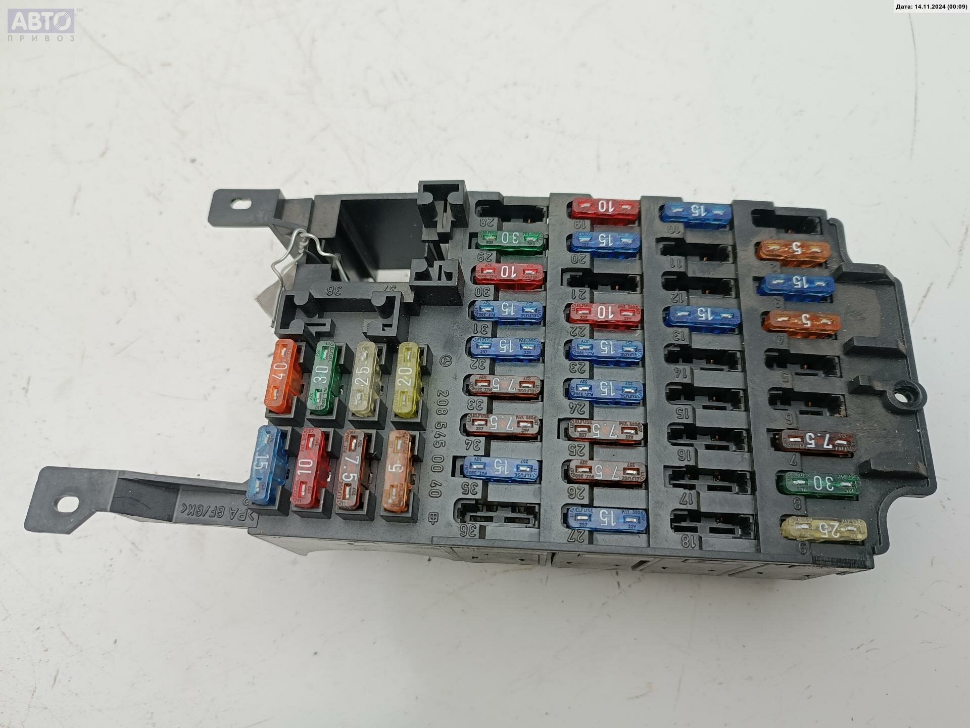 Блок предохранителей Mercedes C-Class W202 (1993-2000)