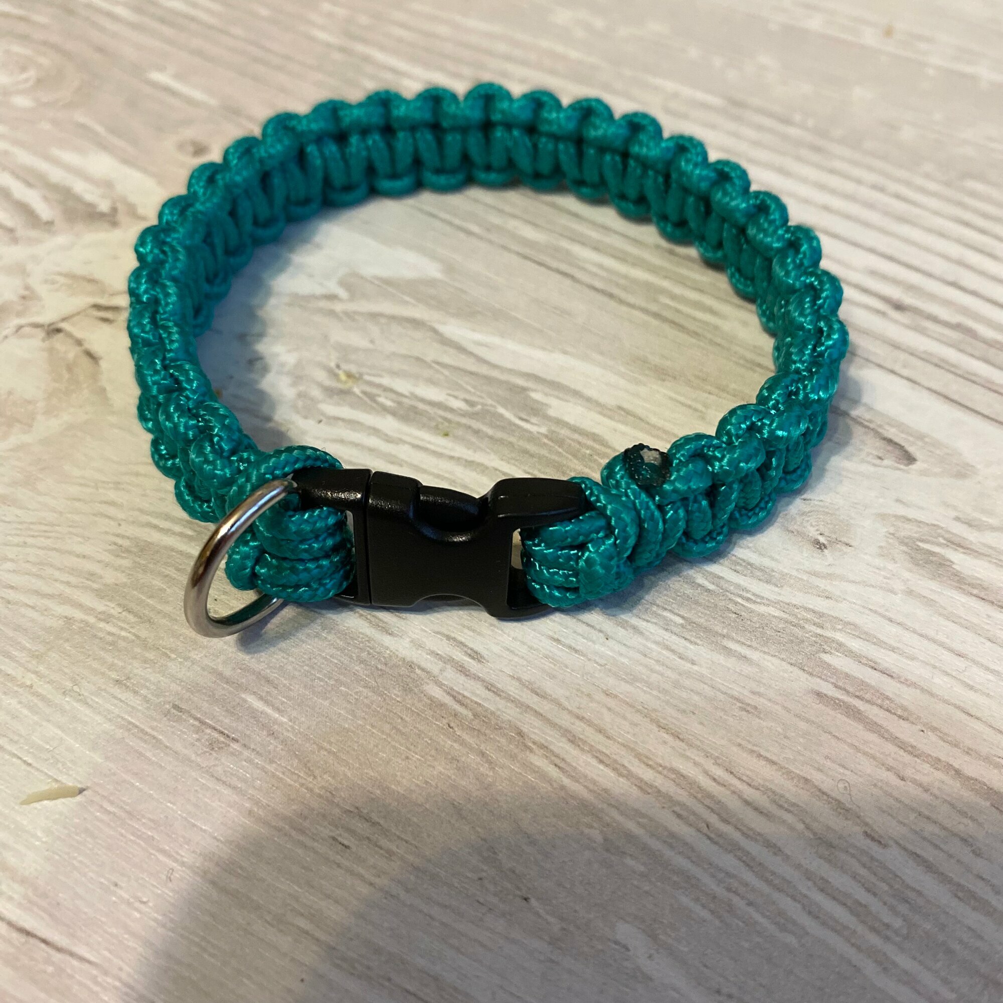 Ошейник из паракорда «Кобра» бирюзовый