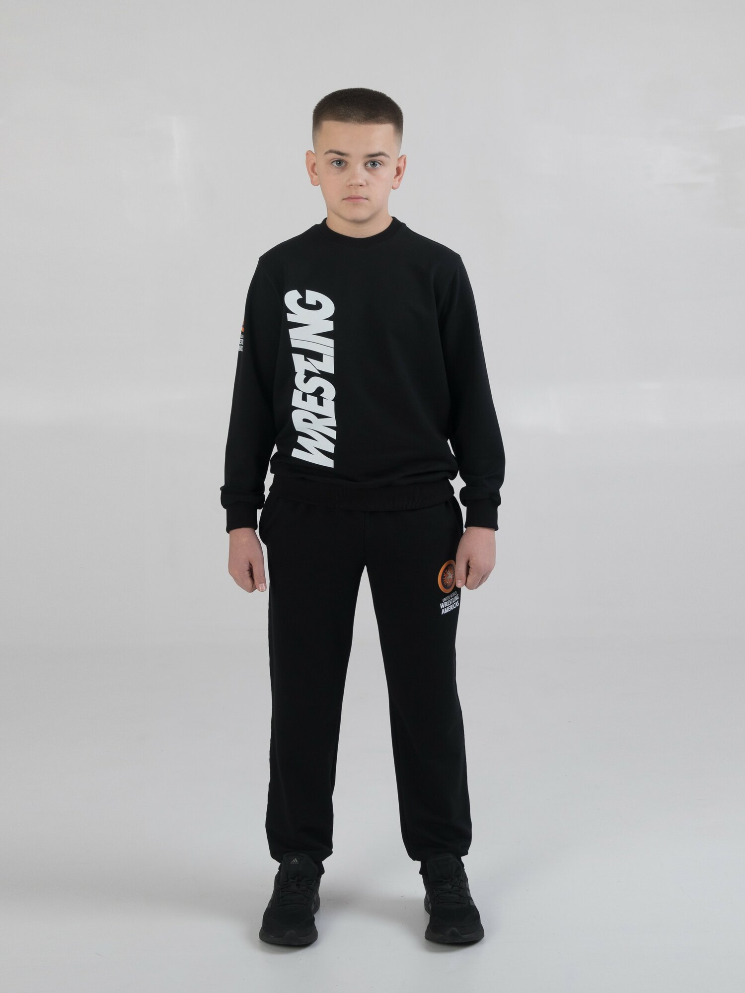 Костюм спортивный