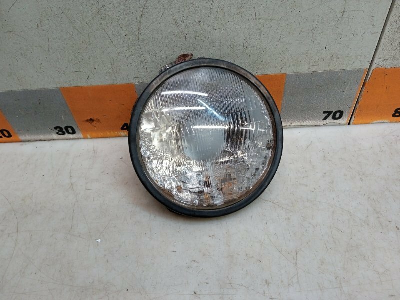 Б/У коррозия Фара Hyundai Porter 2008 1 376597 Hyundai-KIA арт. 921014B000