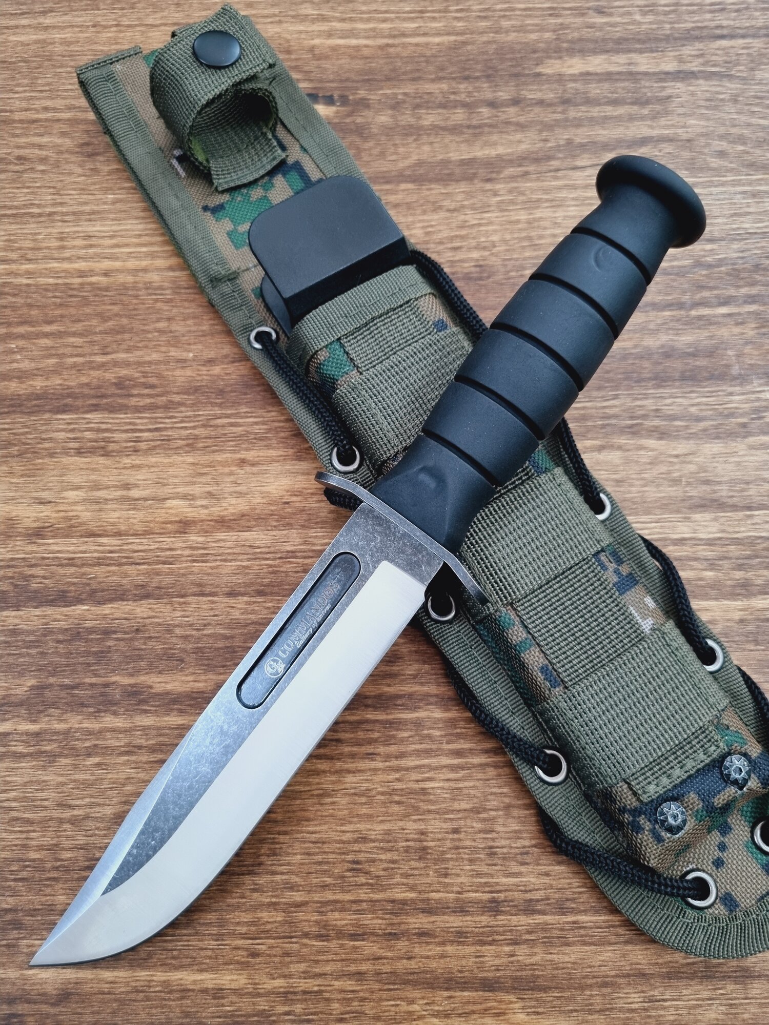Тактический нож Gallery of Knives "Commandos", черный, D2 сталь, клинок 26 см