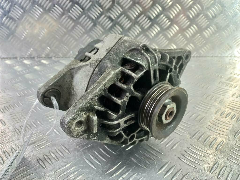 Генератор Б/У для Hyundai TUCSON I (2004—2015) 3730022650