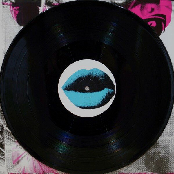 The Prodigy – Always Outnumbered, Never Outgunned (2LP) — фото 1