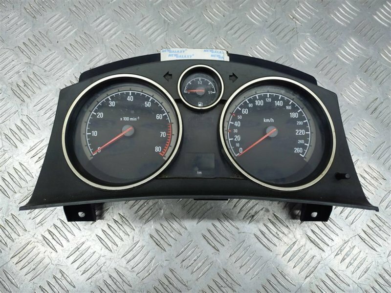 Б/У Панель приборов Opel Astra H / Опель Астра H 1.6 Z16XER 116Л.С. 2007