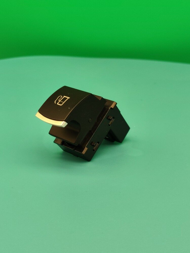 Кнопка открывания бензобака Volkswagen Golf 2003