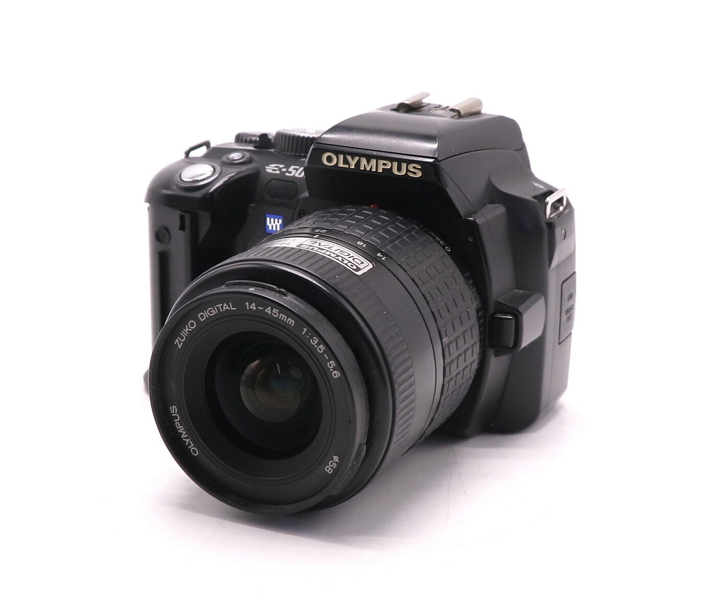 Olympus E-500 kit 14-45mm f/3.5-5.6 (пробег 32500 кадров)