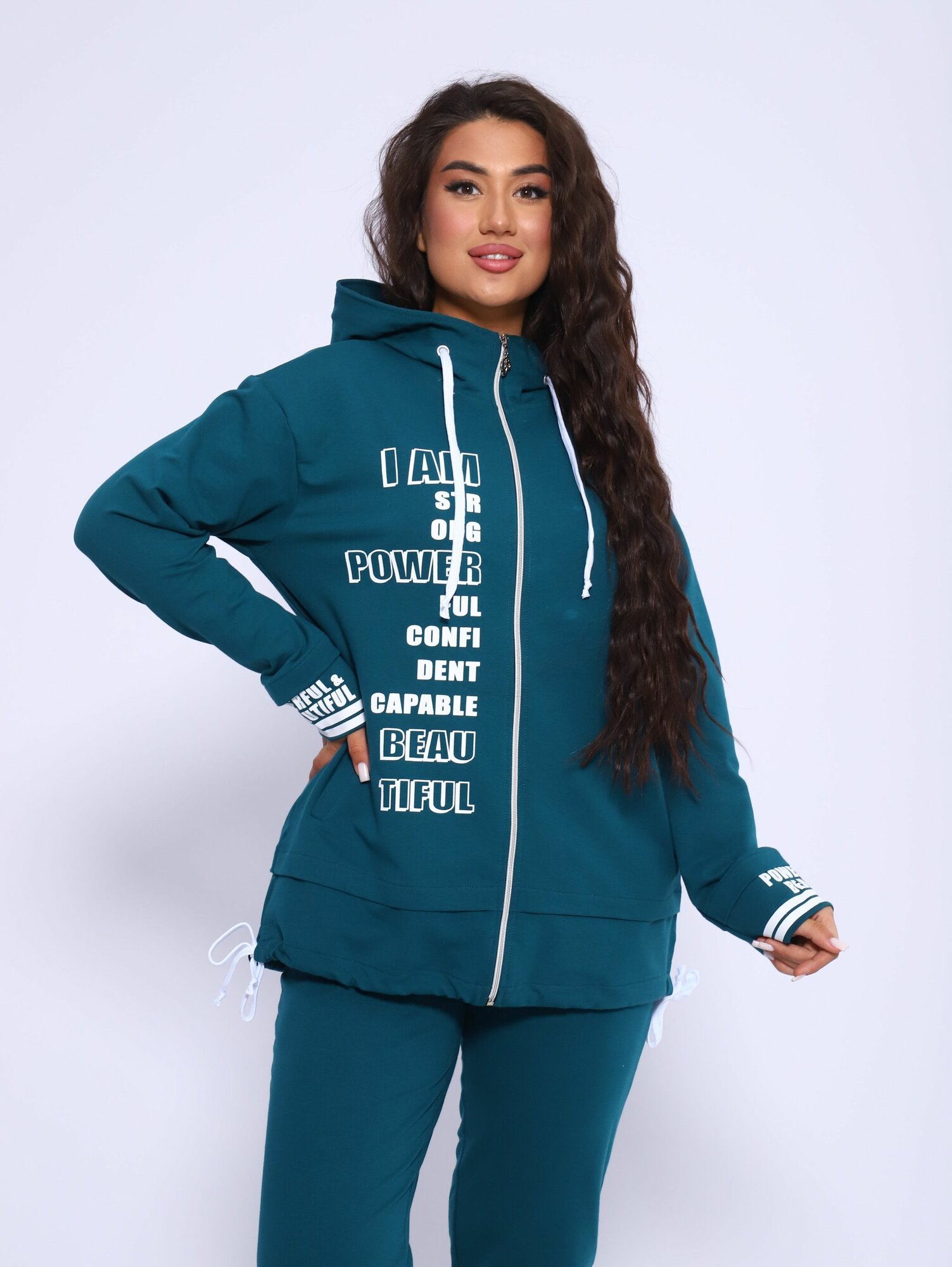 Костюм спортивный