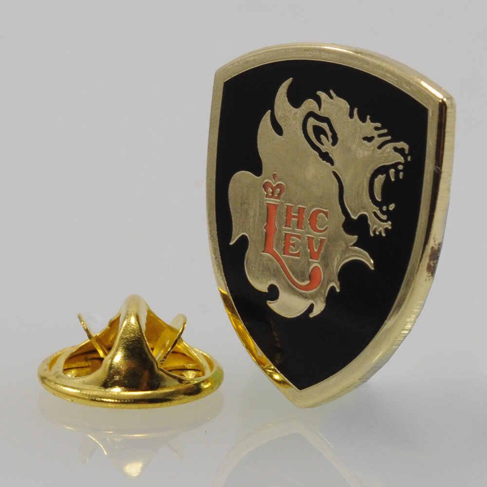 Хоккейный значок Лев Попрад "Эмблема"