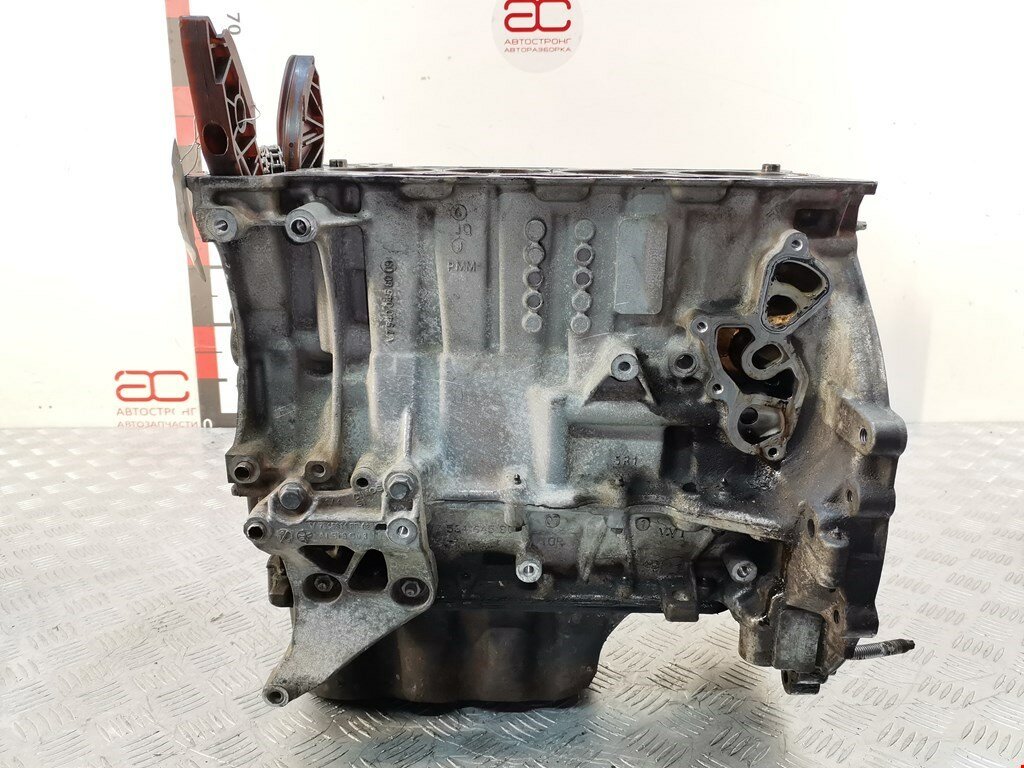 Блок двигателя (блок цилиндров) Peugeot 308 0130CR арт. 998967