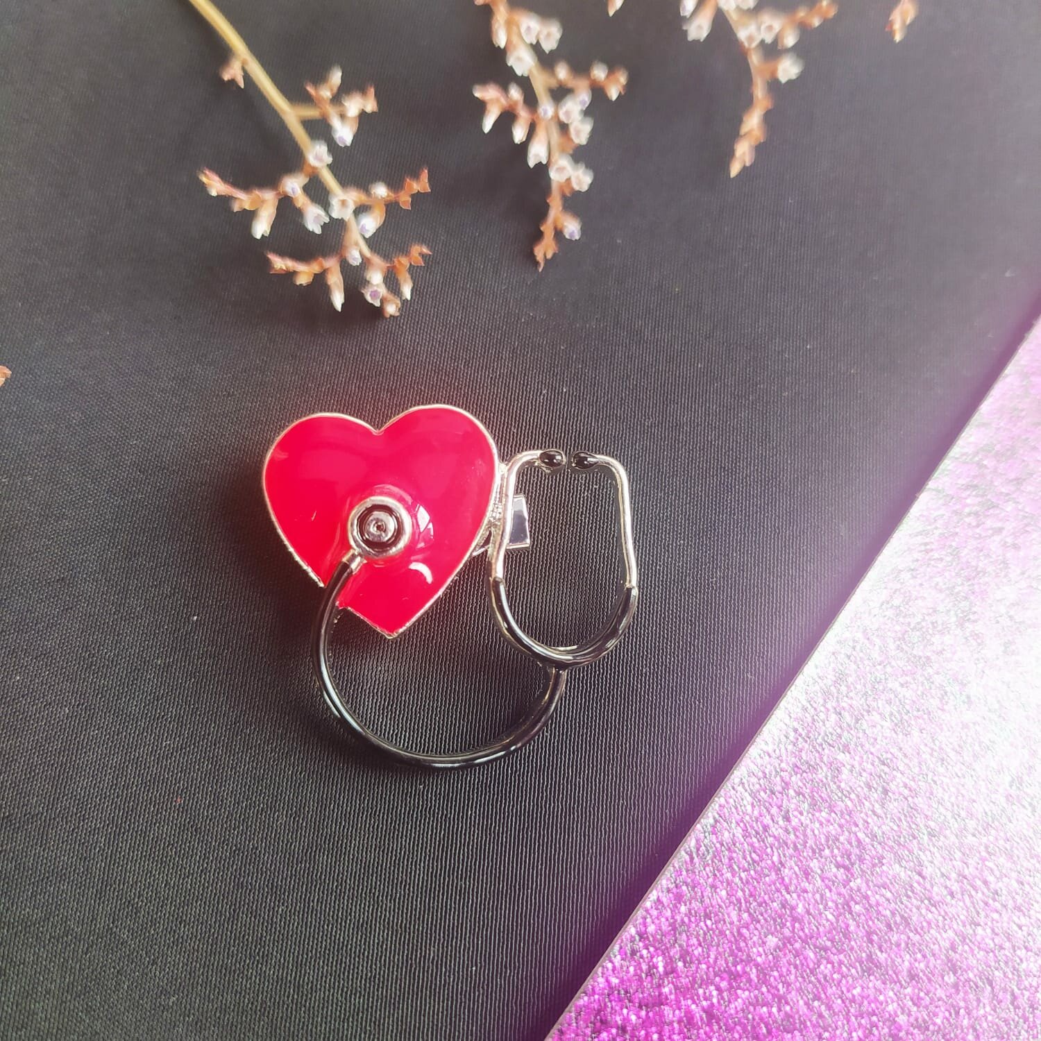 Брошь, эмаль