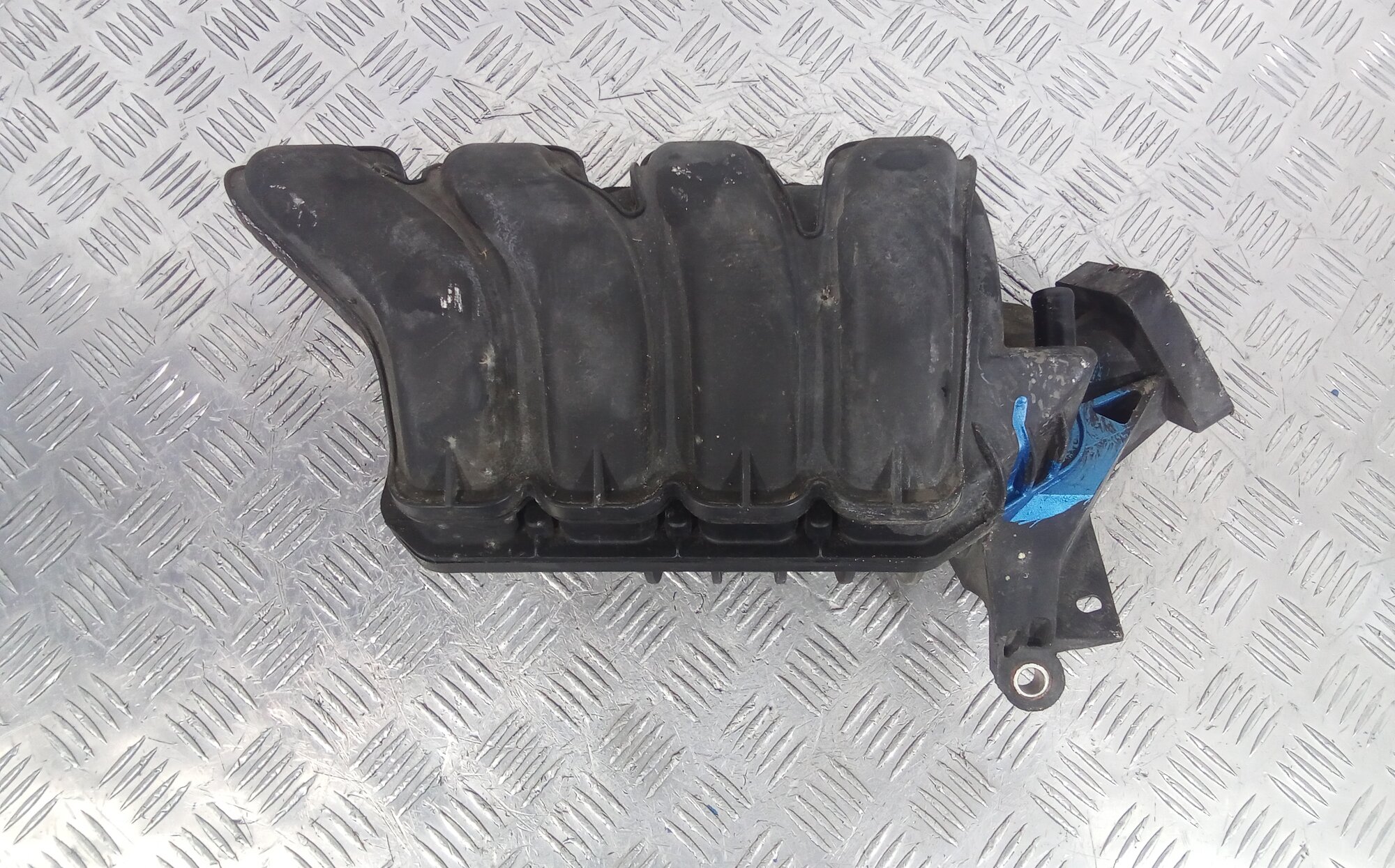 Впускной коллектор бензиновый TOYOTA AVENSIS T25