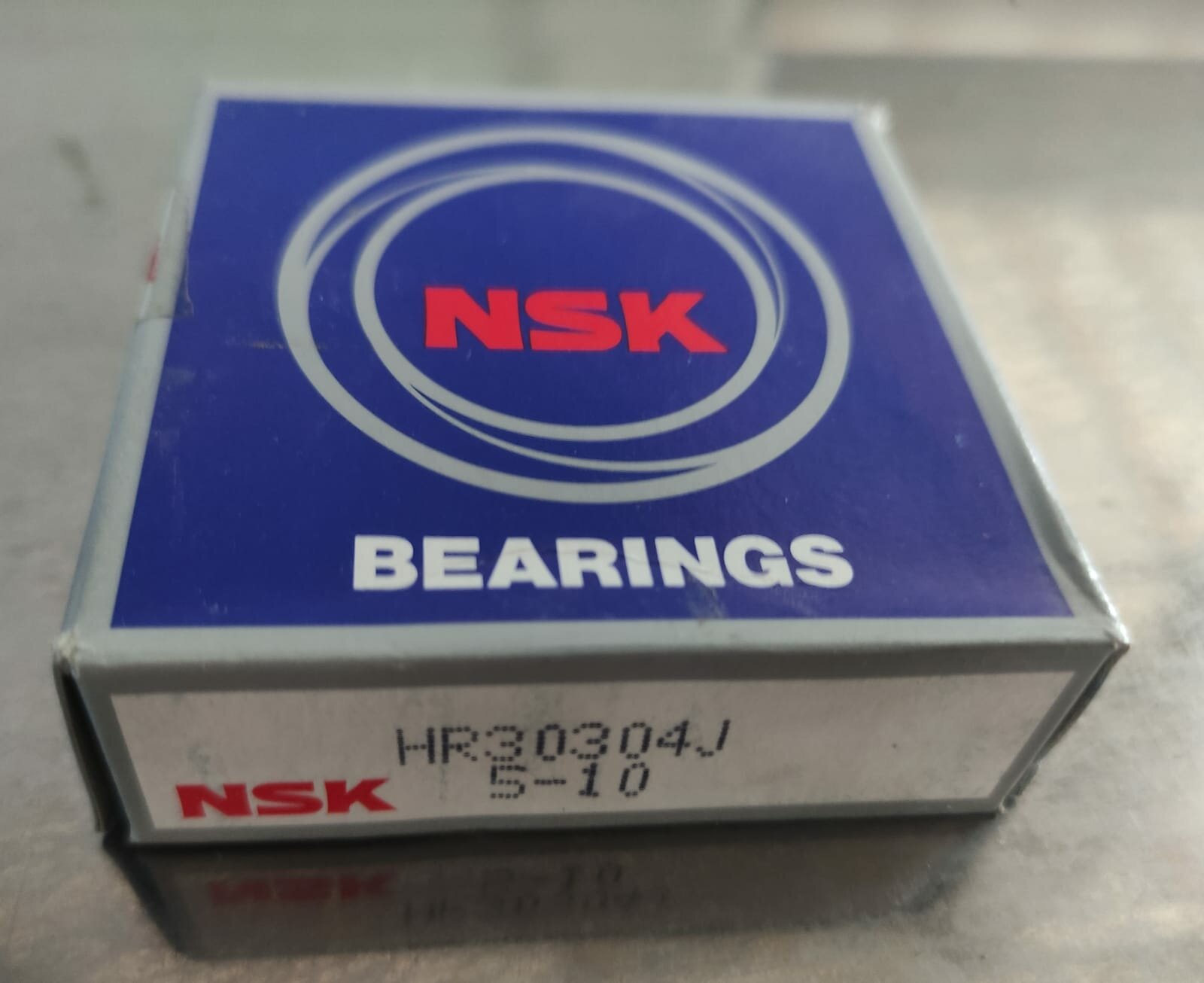 Подшипник NSK HR30304J Toyota Land Cruiser 80 90-98 NISSAN PATROL GR Y60, Y61 -12 9036620003 3222350A00 32219M8000 MA106143