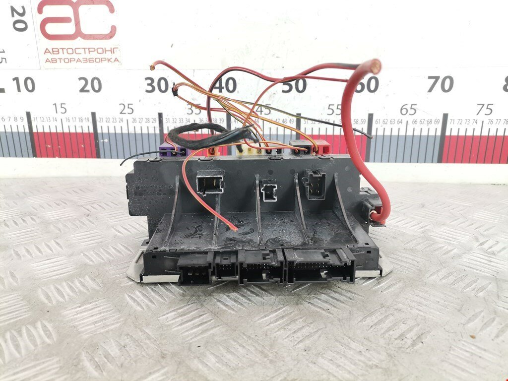 Блок предохранителей Mercedes S-Class (W220) A0325458232 арт. 1705575