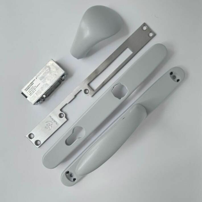 Комплект для калитки (ручка ухват, светло-серая, ral 9006 + электромагнитная защелка)