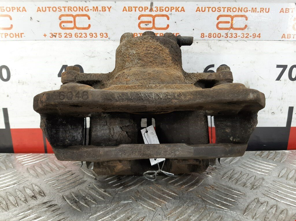 Суппорт передний правый Mitsubishi Lancer 9 MR955064 арт. 636460