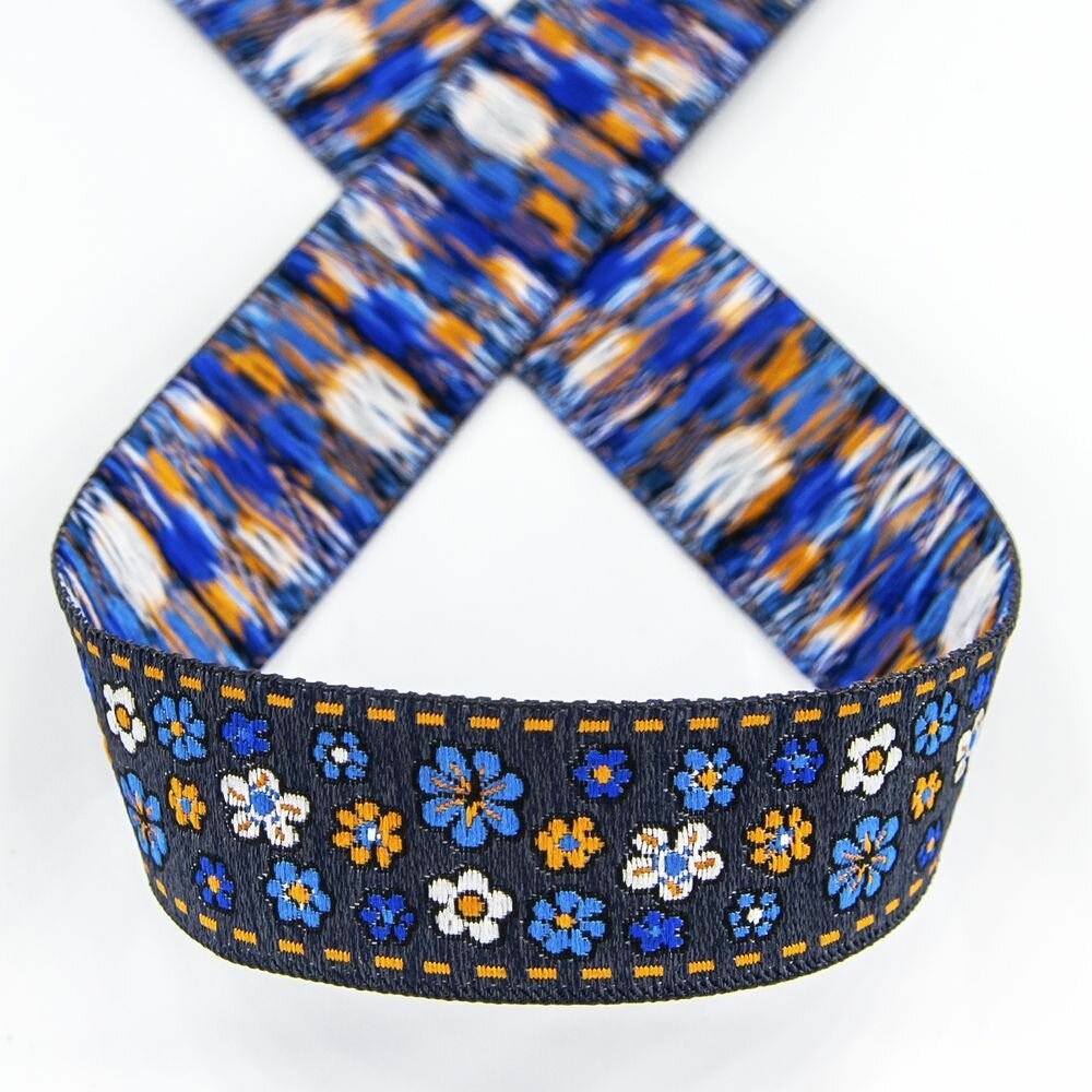 Лента жаккардовая SAFISA Цвет 04, Черный, синий, красный, 25 мм, 15 м
