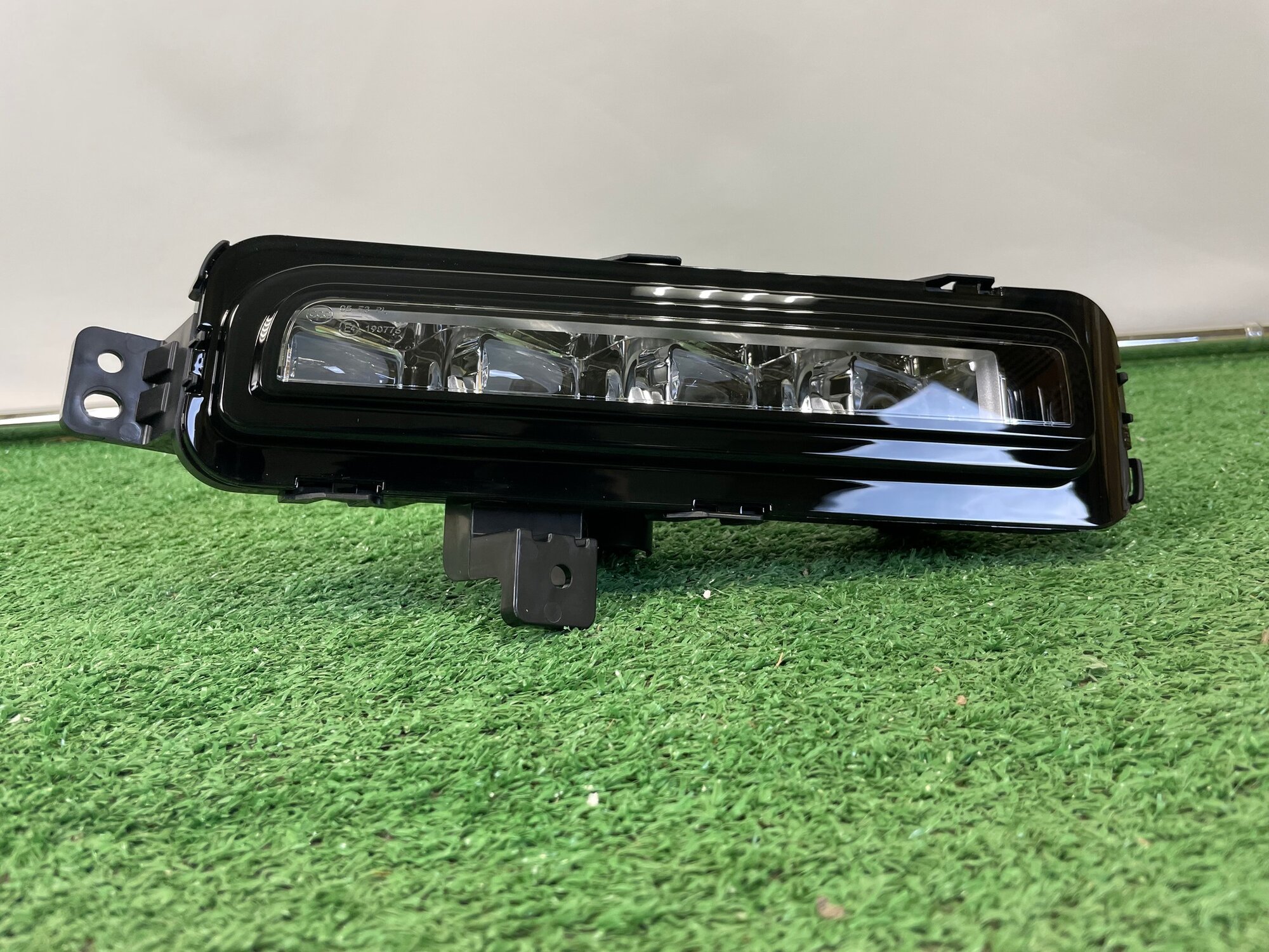 Tank ПТФ передняя правая Tank 500 4116200XKV3AA